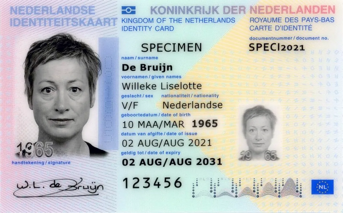 Pasfoto ID-kaart maken? Gebruik onze online pasfoto tool!